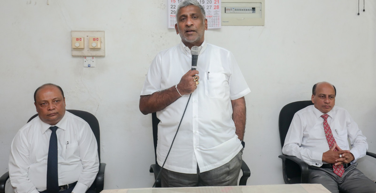 ප්‍රගති සමාලෝචන රැස්වීමක් 2023/01/18 දින ගරු නිවාස හා නාගරික සංවර්ධන ...